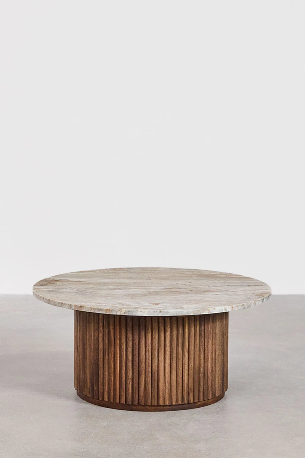 Giselda round coffee table made of marble and mango wood — Wood & Tones